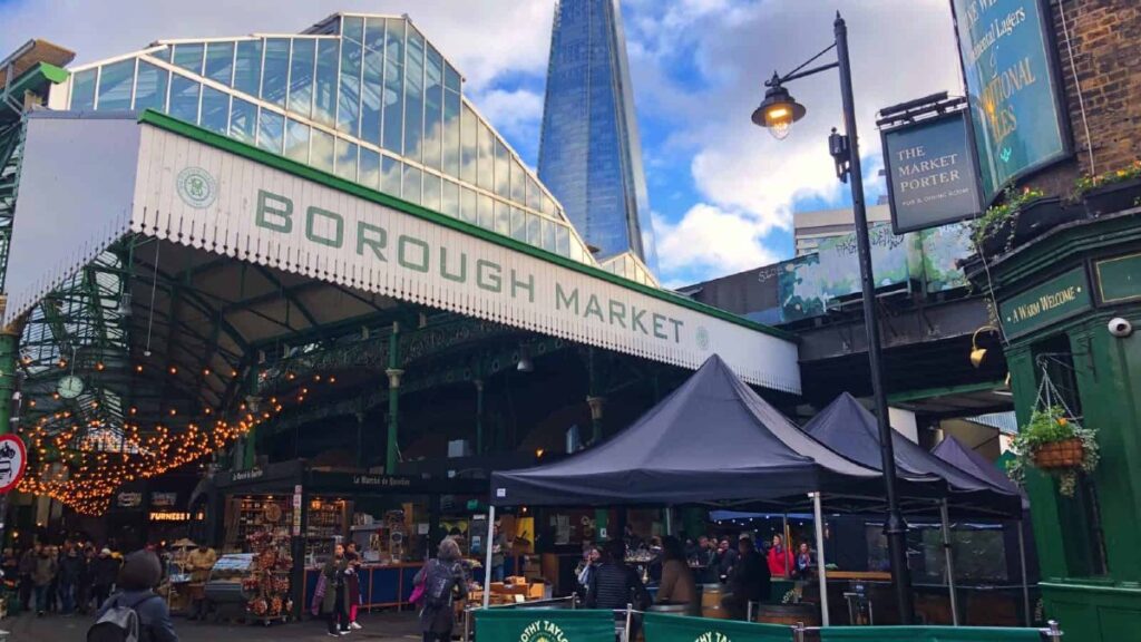 Borough Market a Londra: dove si trova, orari e cosa mangiare